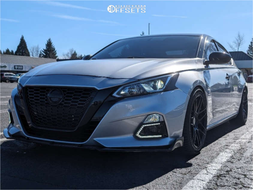 2020 Nissan Altima with 18x8.5 35 Curva Concepts CFF300 and 235/40R18 ...