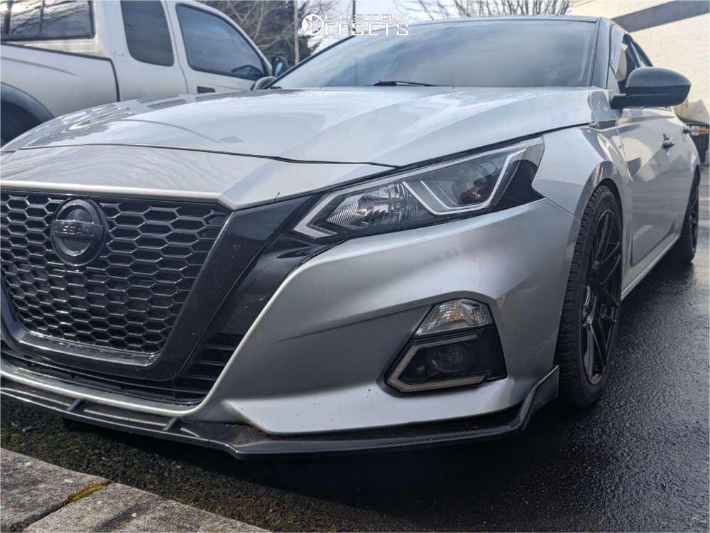 2020 Nissan Altima with 18x8.5 35 Curva Concepts CFF300 and 235/40R18 ...