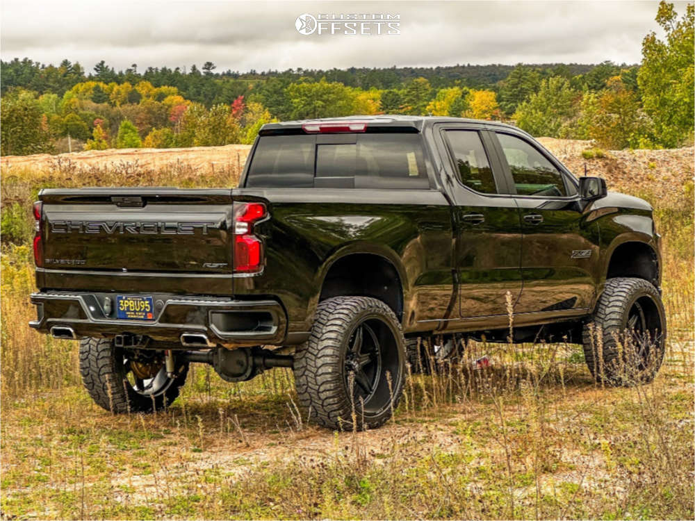 2020 Chevrolet Silverado 1500 with 24x12 -44 Hostile Venom and 35/12 ...