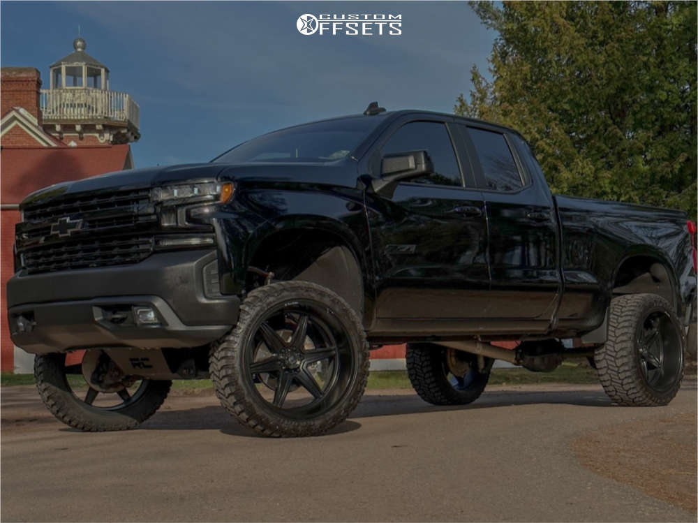 2020 Chevrolet Silverado 1500 with 24x12 -44 Hostile Venom and 35/12 ...