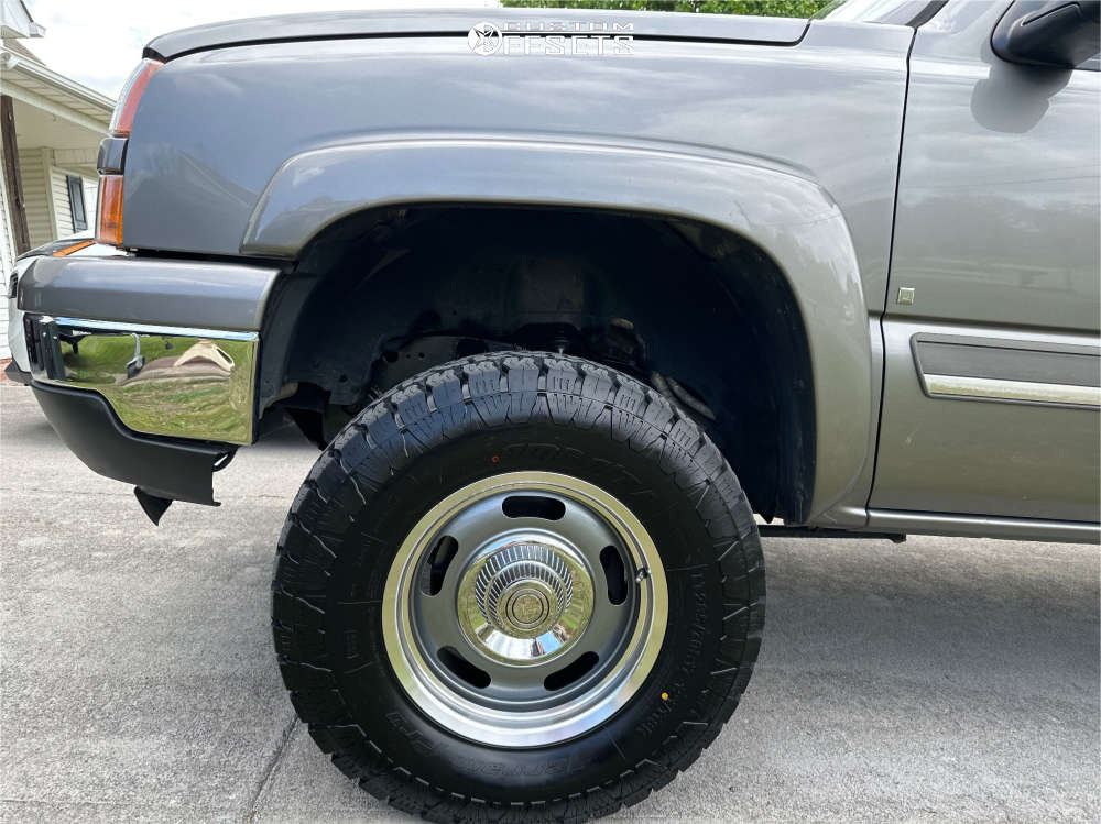 2006 Chevrolet Silverado 1500 with 17x8 0 Vision Rally and 285/70R17 ...