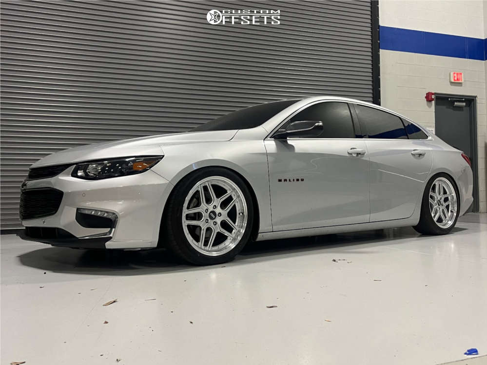 2018 Chevrolet Malibu with 19x8.5 30 ESR Cs15 and 245/45R19 Goodyear ...