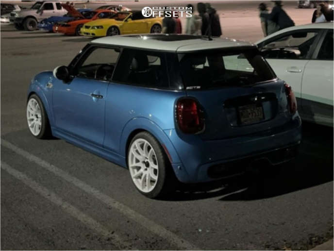 2019 Mini Cooper with 17x8 35 Vors Tr4 and 205/40R17 Vercelli Strada ...