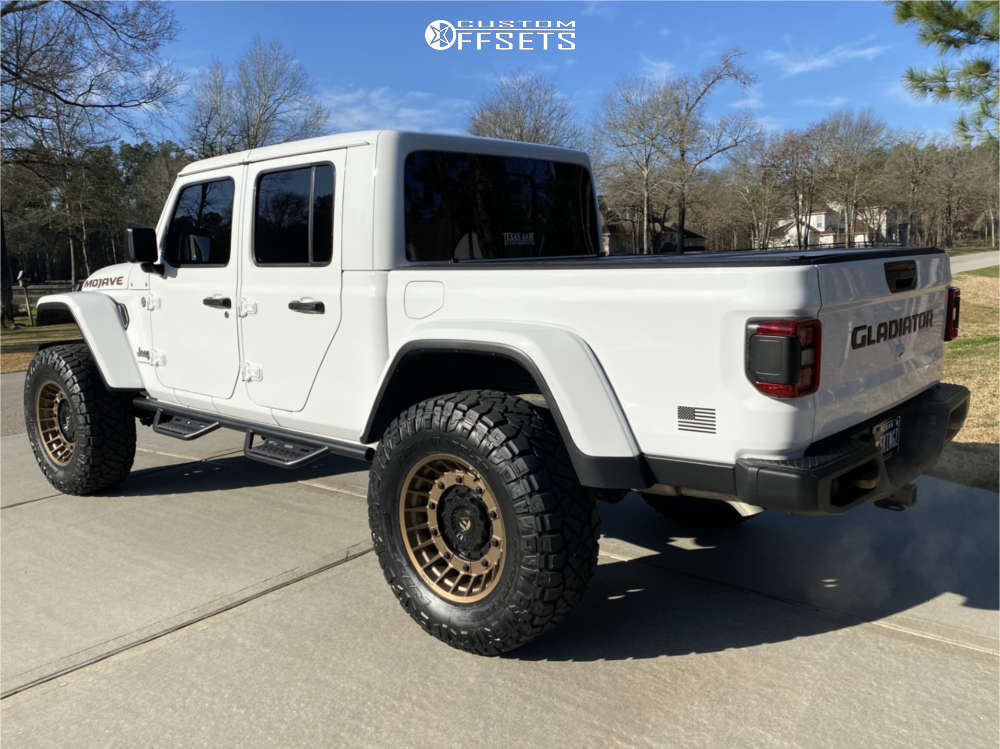 2023 Jeep Gladiator with 20x10 -18 Fuel Militia and 38/13.5R20 Nitto ...