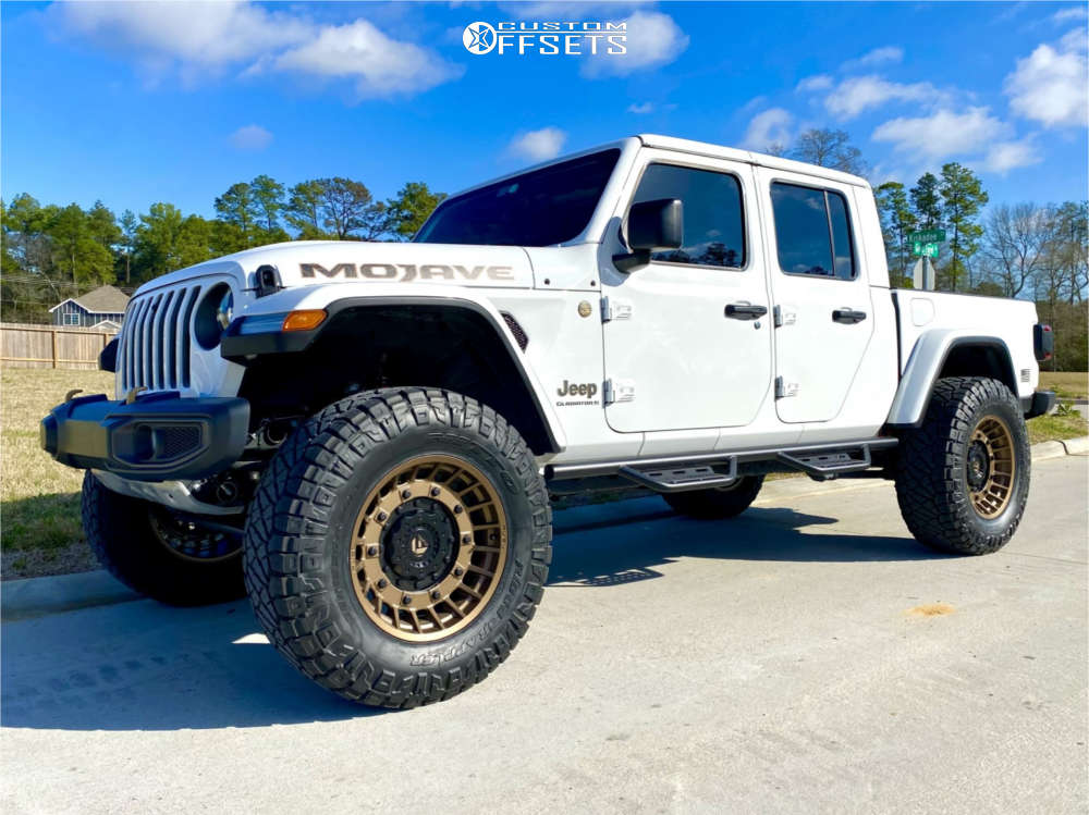 2023 Jeep Gladiator with 20x10 -18 Fuel Militia and 38/13.5R20 Nitto ...