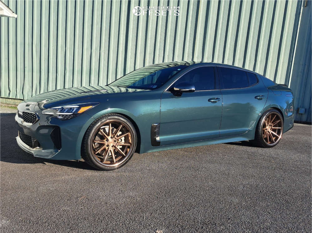 2022 Kia Stinger with 20x9 35 Ferrada Cm2 and 255/35R20 Continental Extremecontact Dws06 Plus ...