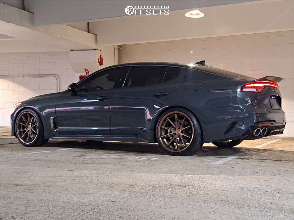 2022 Kia Stinger with 20x9 35 Ferrada Cm2 and 255/35R20 Continental Extremecontact Dws06 Plus ...