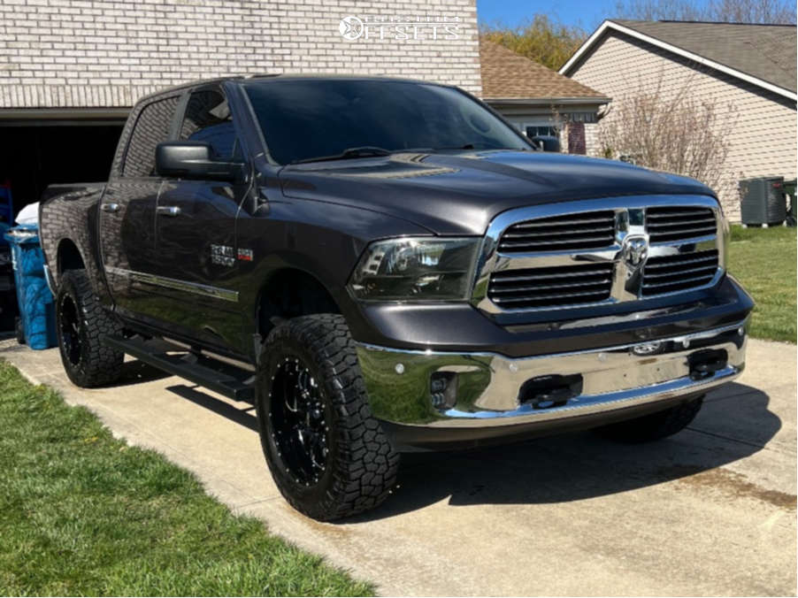 2014 Ram 1500 with 20x9 -12 Ultra Hunter and 275/65R20 Cooper ...