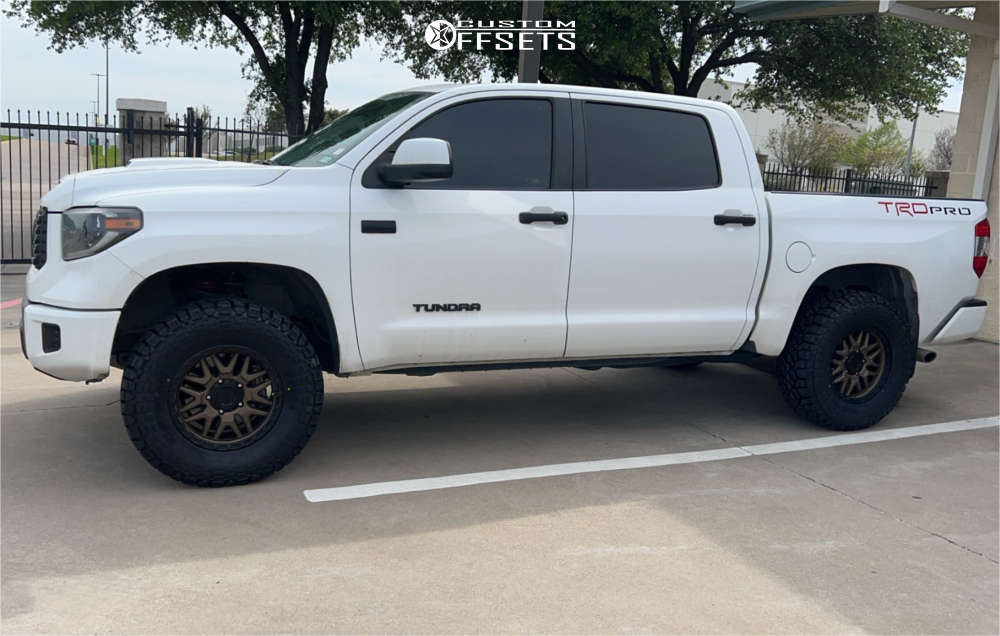 2019 Toyota Tundra with 18x9 18 Raceline Krank and 35/12.5R18 Kenda Klever R/t and Leveling Kit ...