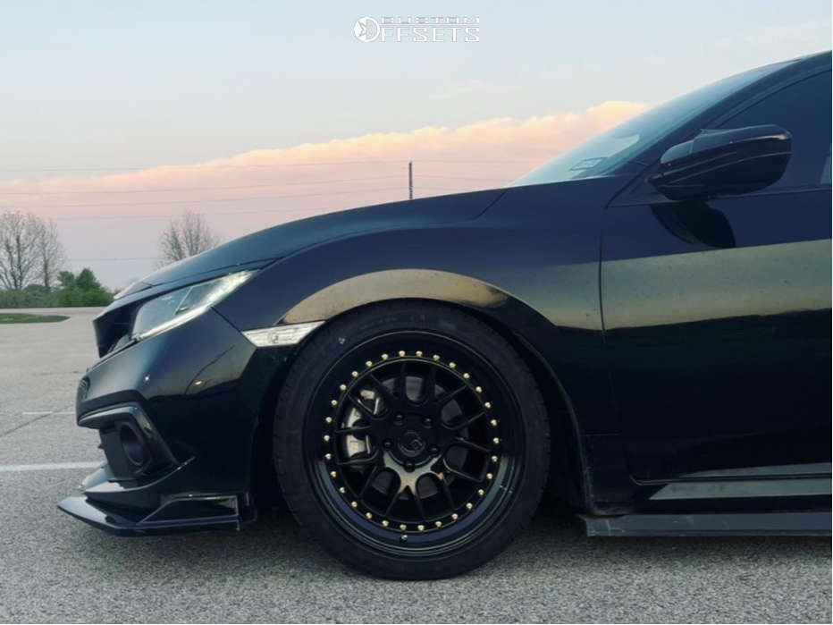 2020 Honda Civic with 18x8.5 35 Aodhan Ds06 and 225/40R18 Milestar ...