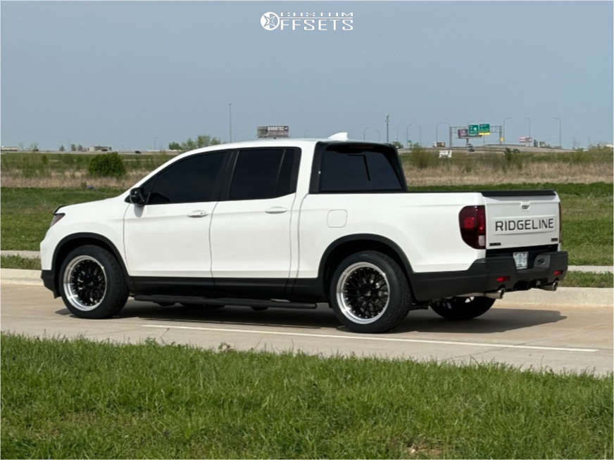 2024 Honda Ridgeline Black Edition with 20x10.5 30 XXR 521 and 265 ...