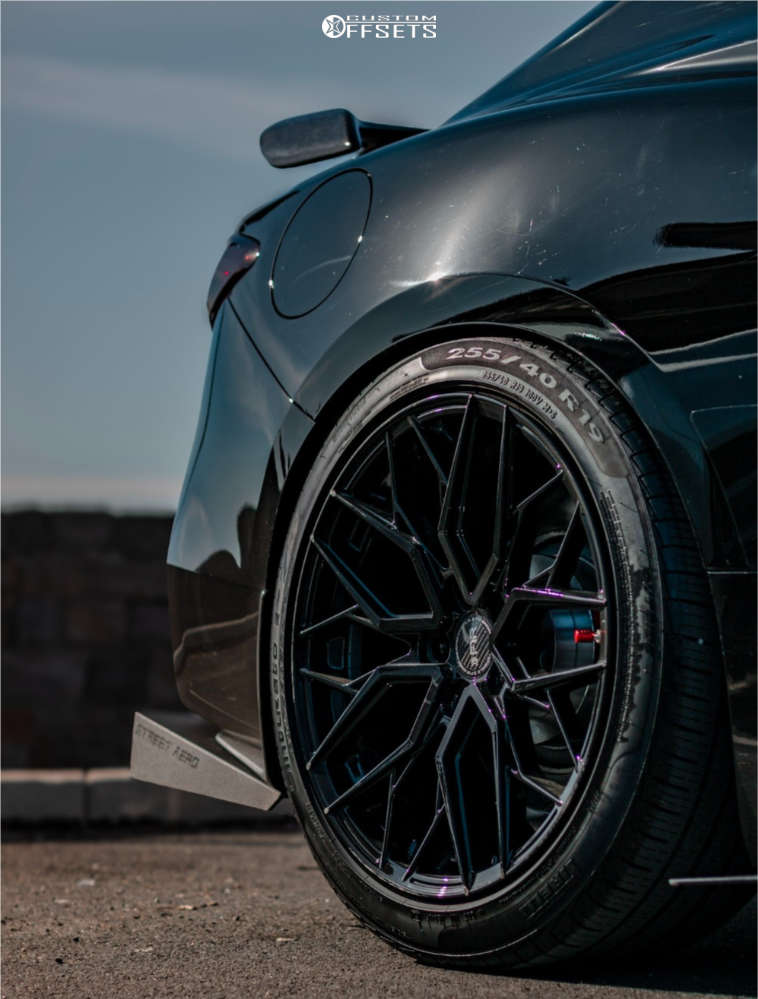 2018 INFINITI Q60 with 19x9.5 38 F1R Fs3 and 255/40R19 Pirelli ...