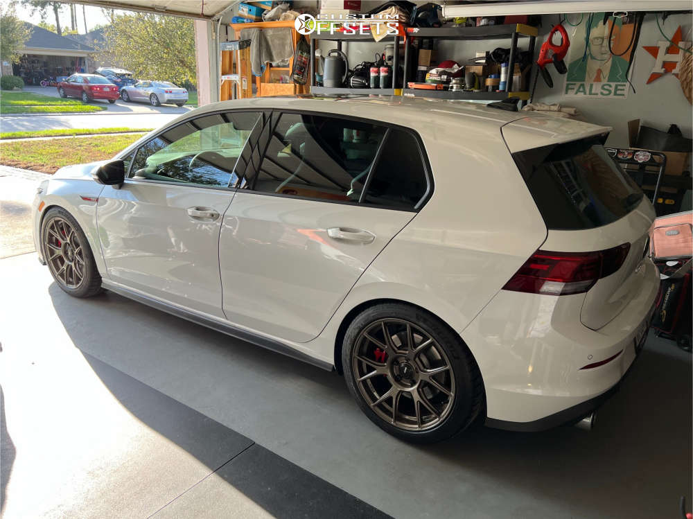 2024 Volkswagen GTI with 18x8.5 43 Konig Ampliform and 245/40R18 Michelin Pilot Sport 4 S and ...