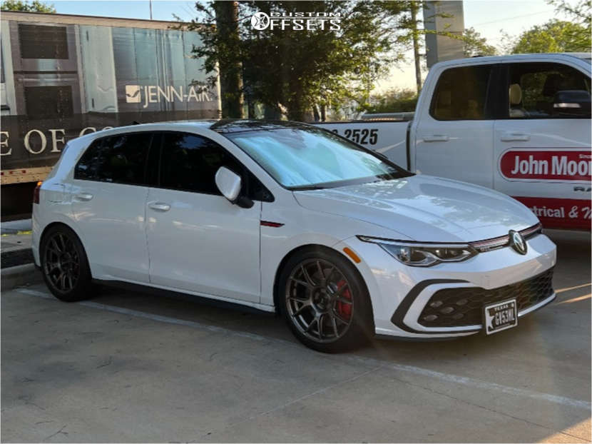2024 Volkswagen GTI with 18x8.5 43 Konig Ampliform and 245/40R18 ...