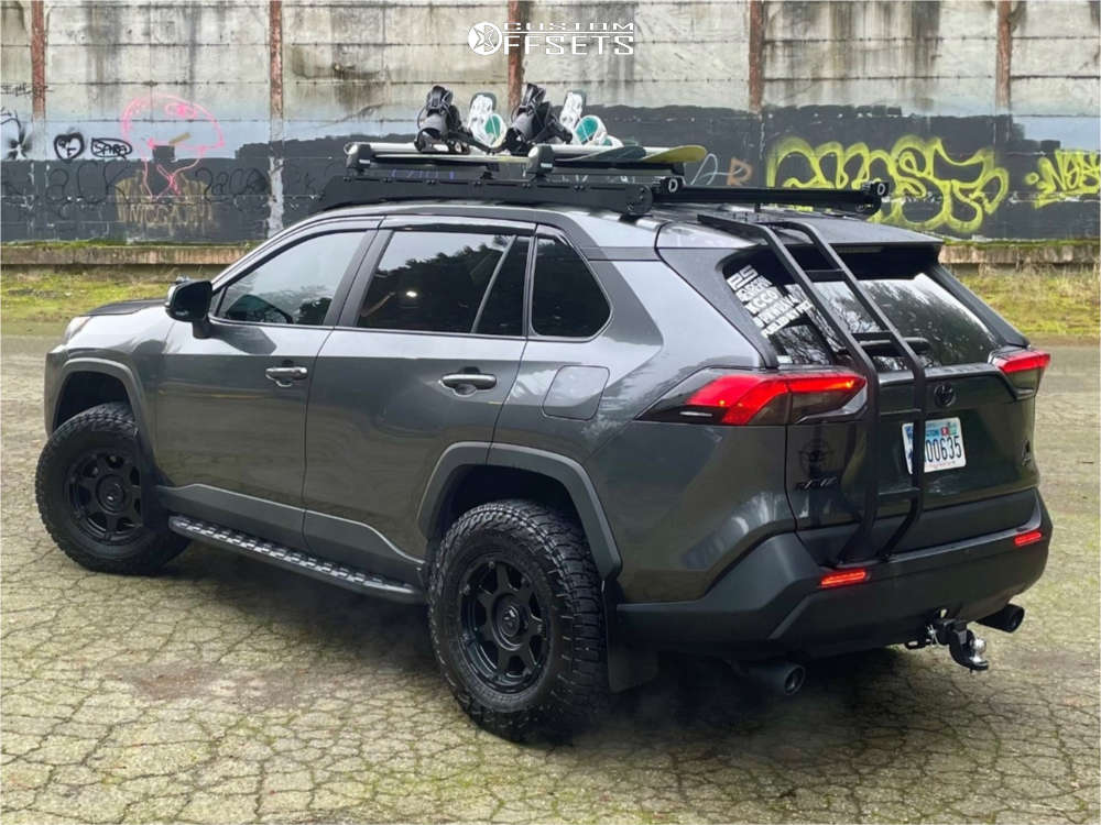 2020 Toyota RAV4 with 16x8 0 Gear Off-Road Barricade and 255/70R16 ...