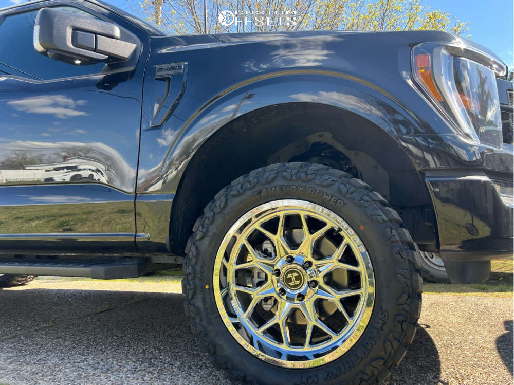 2023 Ford F-150 with 20x10 -19 Hardcore Offroad Hc104 and 33/12.5R20 ...