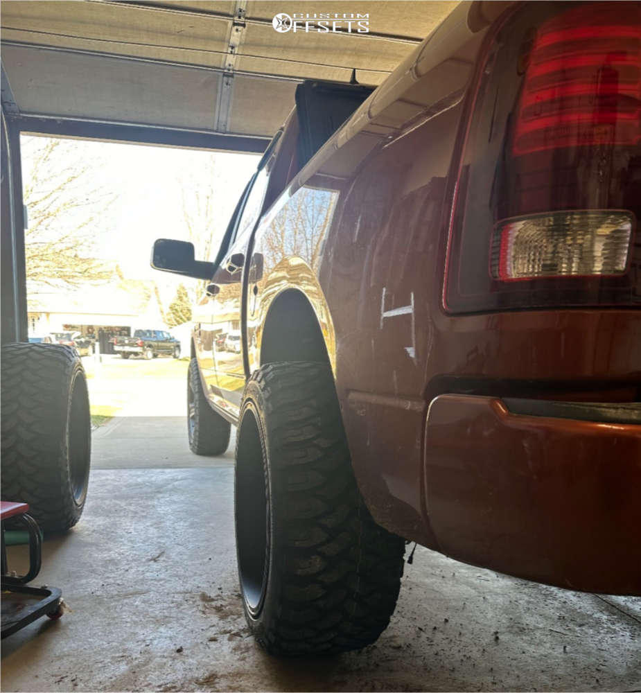 2017 Ram 1500 with 22x12 -51 Vision Brawl and 33/12.5R22 Comforser ...