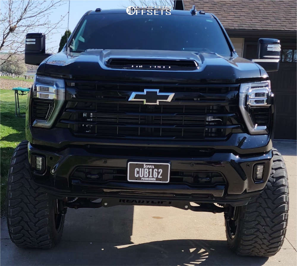 2024 Chevrolet Silverado 2500 HD with 26x14 -81 ARKON OFF-ROAD Caesar ...