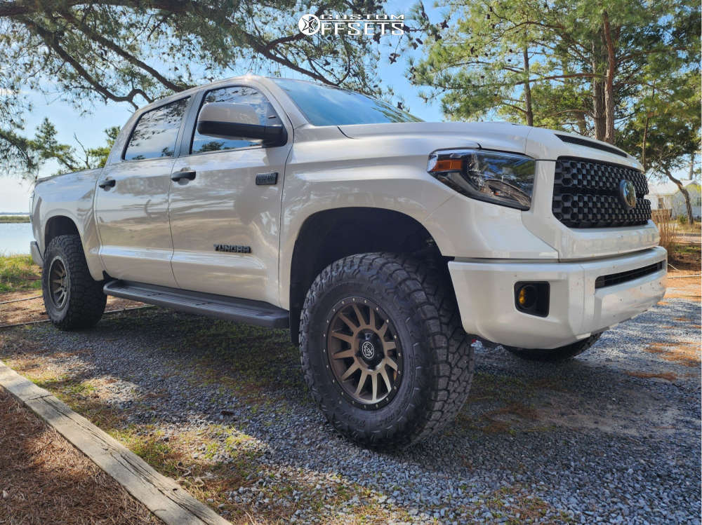 Toyo Tires Open Country R T Trail 35x12.50R18LT | 354170 | Custom Offsets