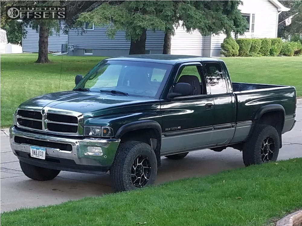 2001 Dodge Ram 1500 with 17x9 -12 Vision Prowler and 285/75R17 Toyo ...