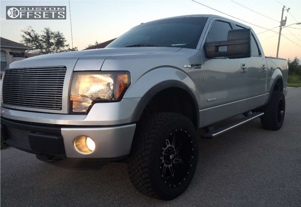 2011 Ford F-150 with 20x10 -24 American Truxx Vortex and 33/12.5R20 ...