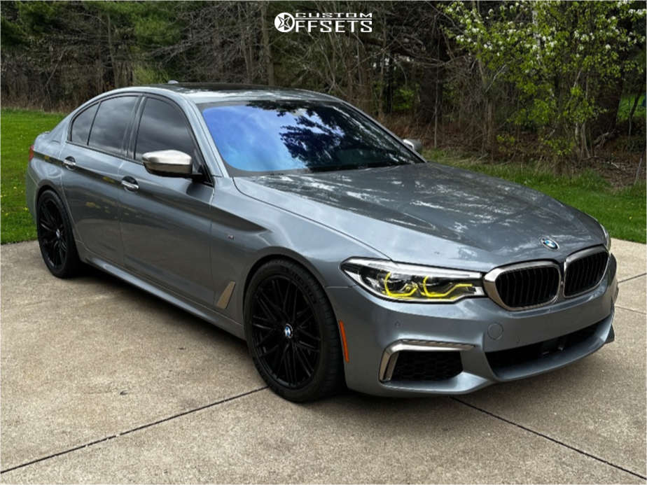 2018 BMW M550i XDrive with 20x9 35 Drag Dr77 and 275/35R20 Michelin ...