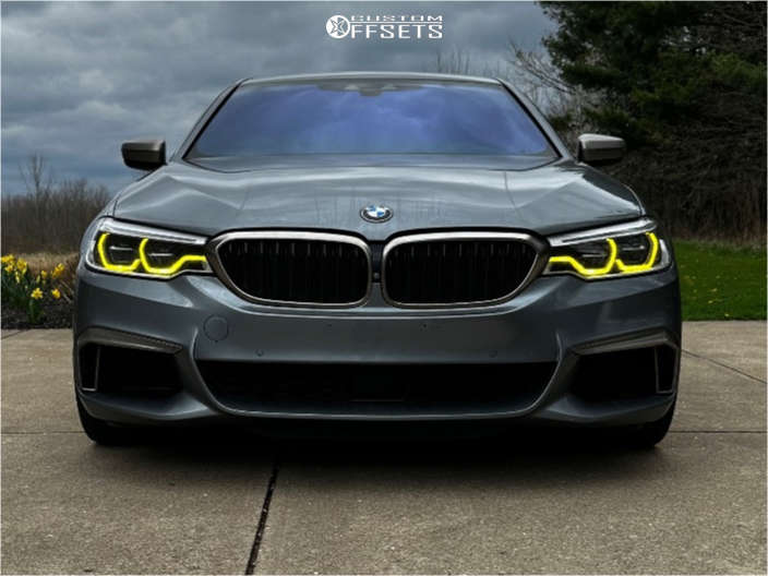2018 BMW M550i XDrive with 20x9 35 Drag Dr77 and 275/35R20 Michelin ...