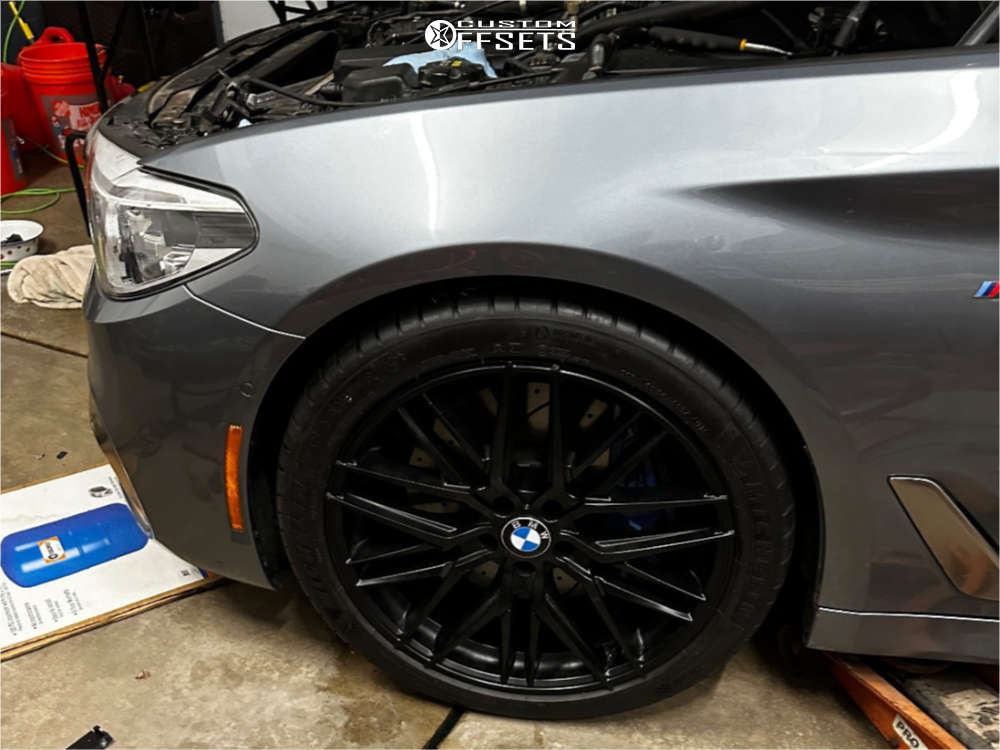 2018 BMW M550i XDrive with 20x9 35 Drag Dr77 and 275/35R20 Michelin ...