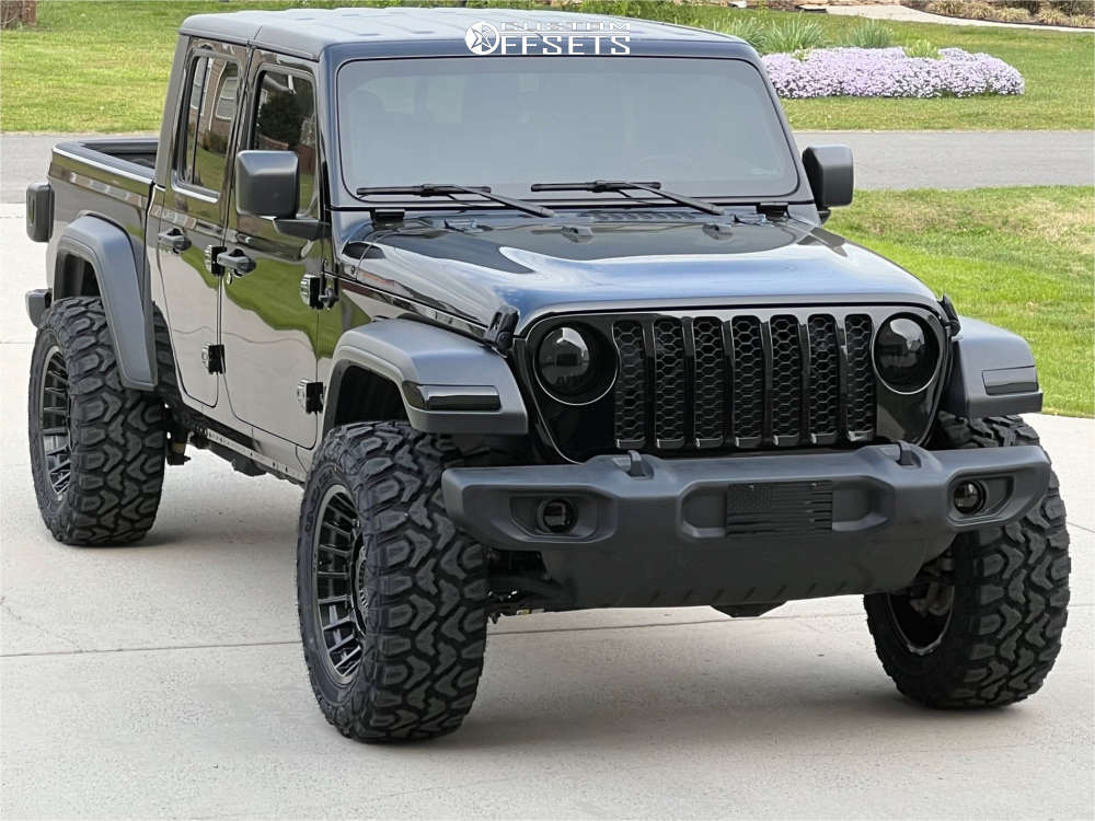 2020 Jeep Gladiator with 20x10 -18 Fuel Militia and 35/12.5R20 Radar ...