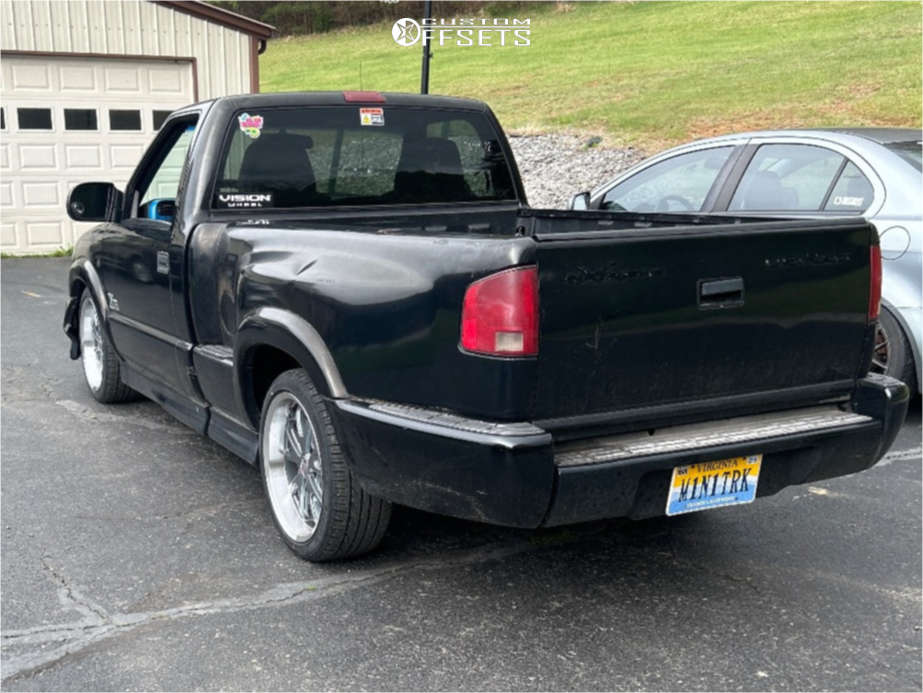 1999 Chevrolet S10 with 18x8.5 -6 Vision Torque and 235/40R18 Lexani ...