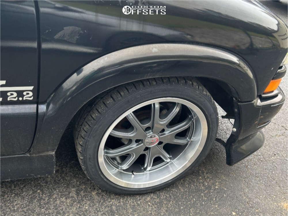 1999 Chevrolet S10 with 18x8.5 -6 Vision Torque and 235/40R18 Lexani ...