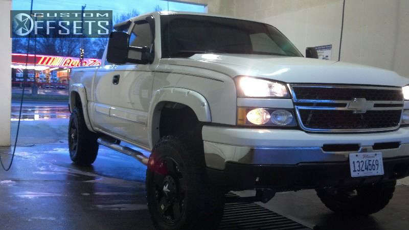2007 Chevrolet Silverado 1500 with 18x9 0 XD Rockstar and 275/70R18 ...