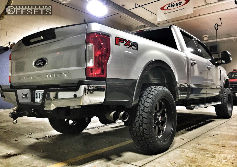 2017 Ford F-250 Super Duty with 22x10 -18 XD XD825 and 35/12.5R22 Toyo ...