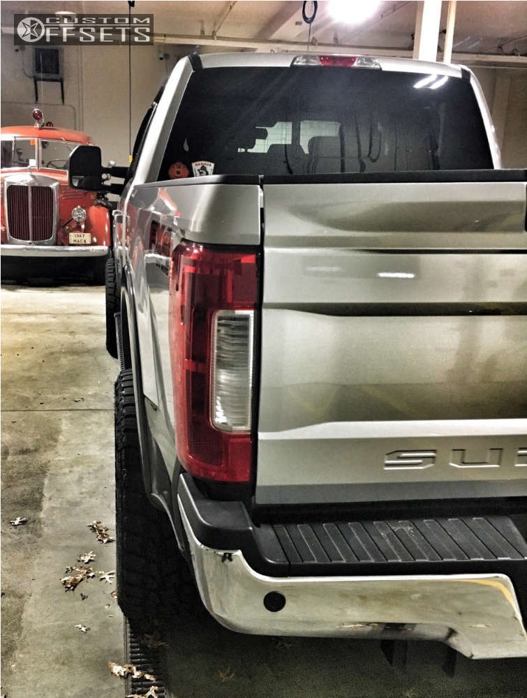 2017 Ford F-250 Super Duty with 22x10 -18 XD XD825 and 35/12.5R22 Toyo ...