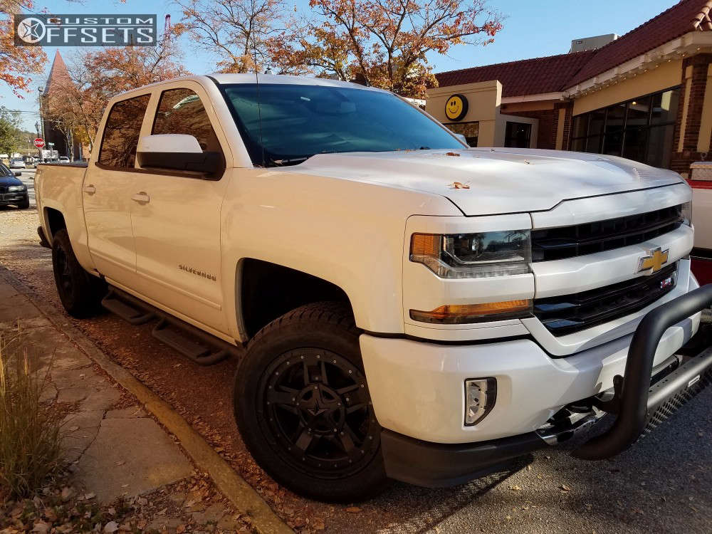 2017 Chevrolet Silverado 1500 with 20x9 18 XD Rockstar 3 and 275/55R20 ...
