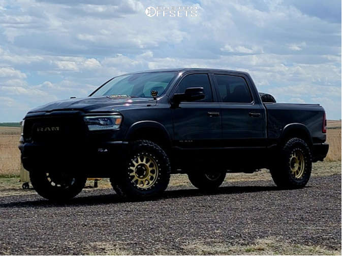 2020 Ram 1500 with 20x10 -18 Method Mr315 and 35/12.5R20 Toyo Tires ...