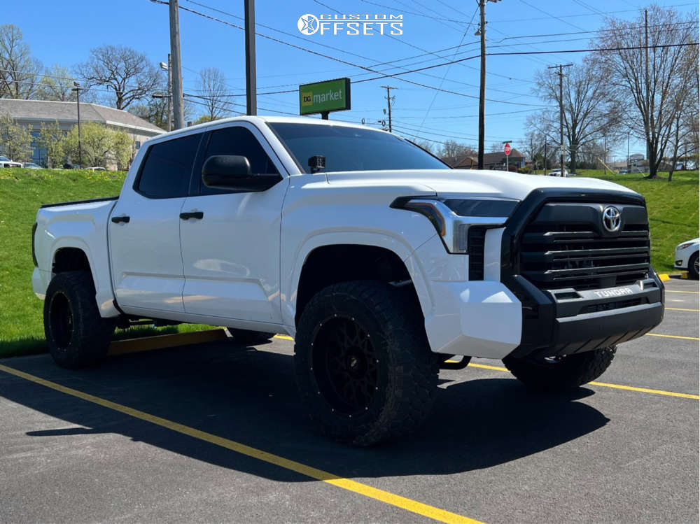 2023 Toyota Tundra with 20x10 -25 Vision Rocker and 35/12.5R20 Kenda ...