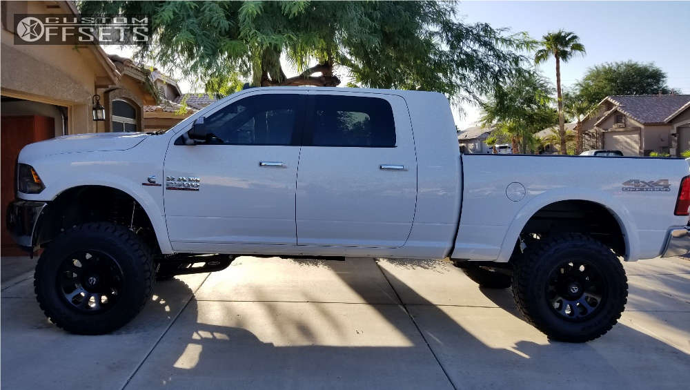 2017 Ram 2500 with 20x10 -18 Fuel Vector and 37/13.5R20 Toyo Tires Open ...