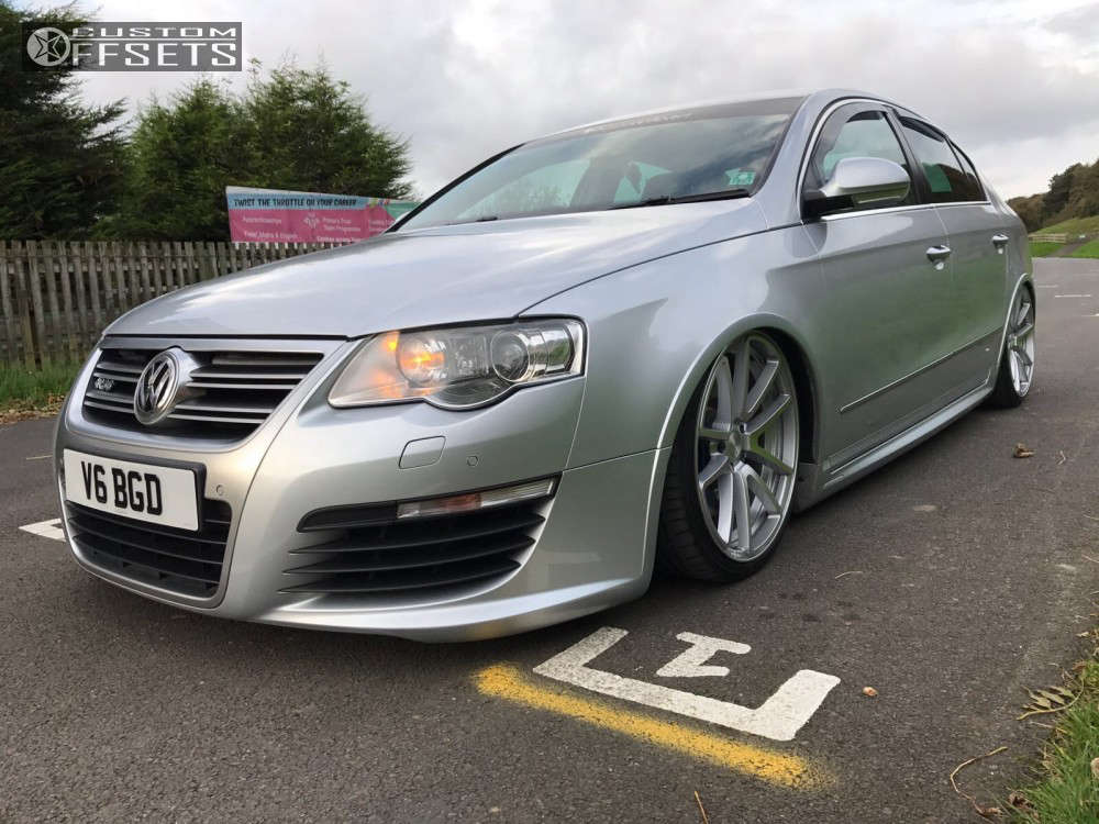 2009 Volkswagen Passat with 19x8.5 45 Rotiform Spf and 245/35R19 ...