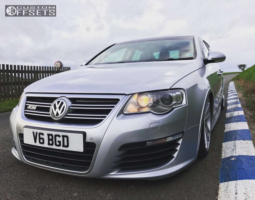2009 Volkswagen Passat with 19x8.5 45 Rotiform Spf and 245/35R19 ...