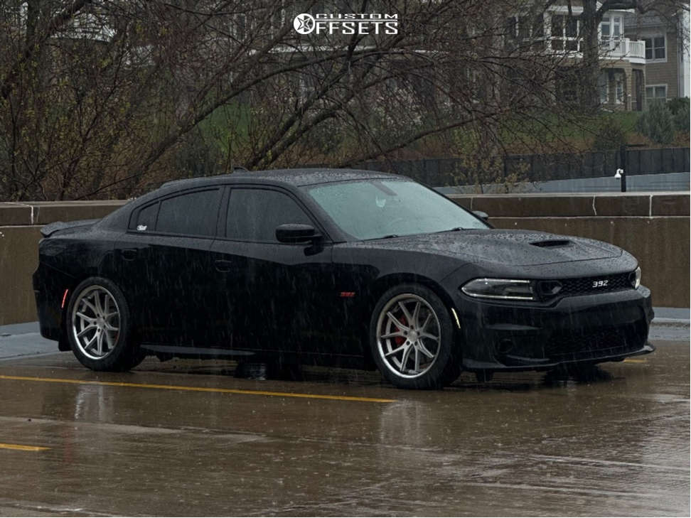 2019 Dodge Charger with 20x9 15 Ferrada Fr2 and 245/45R20 Pirelli PZERO ...