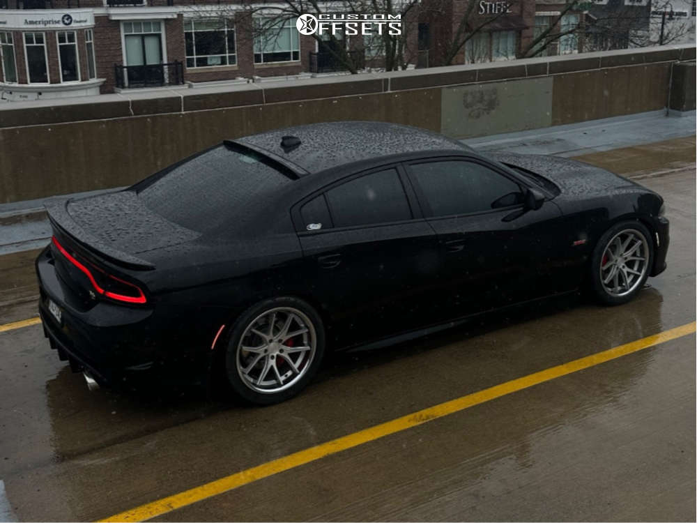 2019 Dodge Charger with 20x9 15 Ferrada Fr2 and 245/45R20 Pirelli PZERO ...