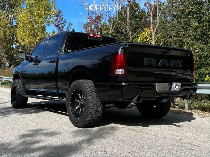 2018 Ram 1500 with 20x10 -24 Fuel Nutz and 35/12.5R20 Cooper Discoverer ...