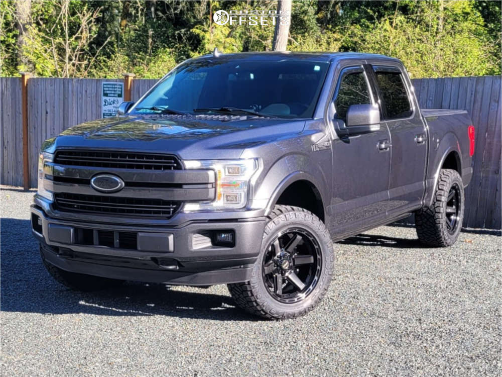 2020 Ford F-150 with 20x10 -18 4Play 4p63 and 33/12.5R20 Nitto Ridge ...