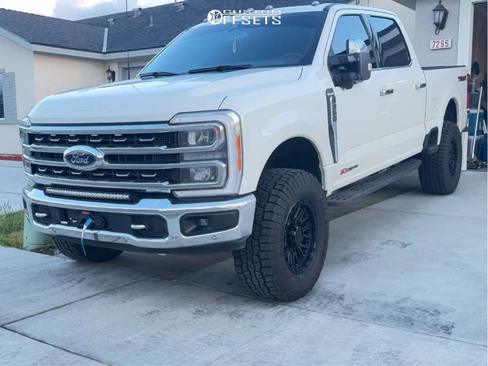 2023 Ford F-350 Super Duty with 18x9 12 Hostile H135 and 35/12.5R18 ...
