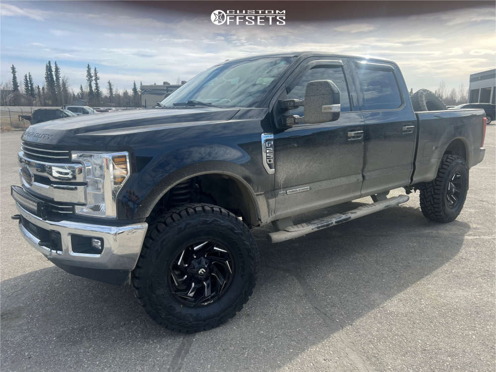 2018 Ford F-250 Super Duty with 18x9 -12 Fuel Reaction and 37/12.5R18 ...