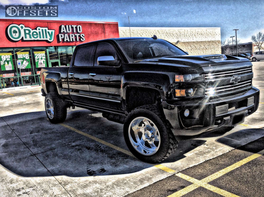 2017 Chevrolet Silverado 2500 HD with 22x12 -44 Moto Metal Mo400 and 35 ...