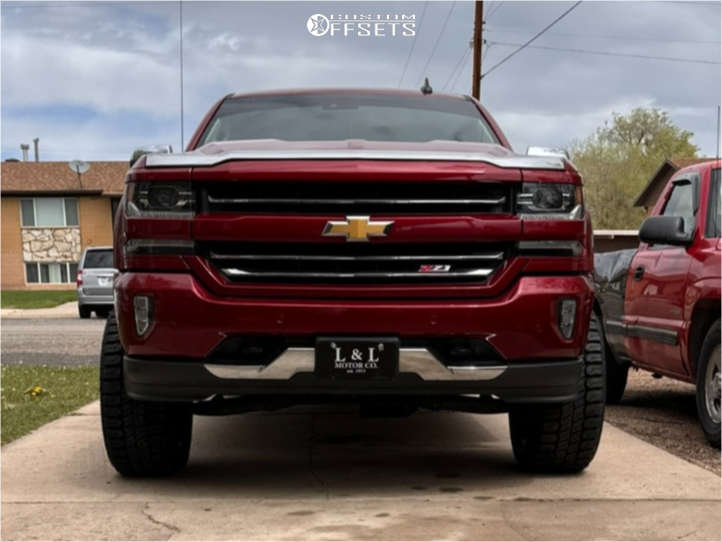 2018 Chevrolet Silverado 1500 with 20x10 -19 Mayhem Cogent and 33/12 ...