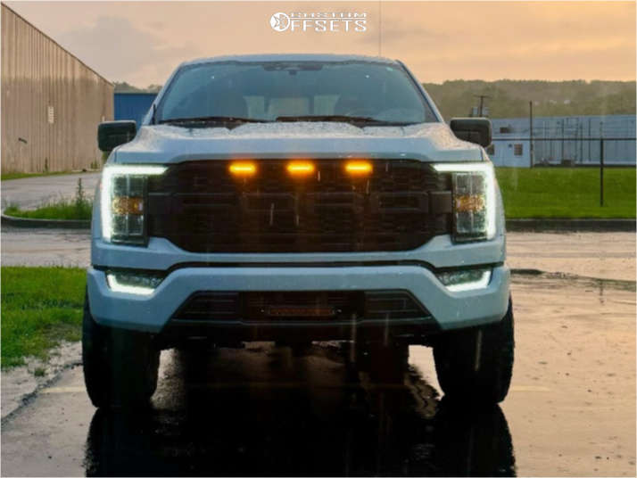 2023 Ford F-150 with 18x9 18 Method Mr316 and 295/70R18 Nitto Recon ...