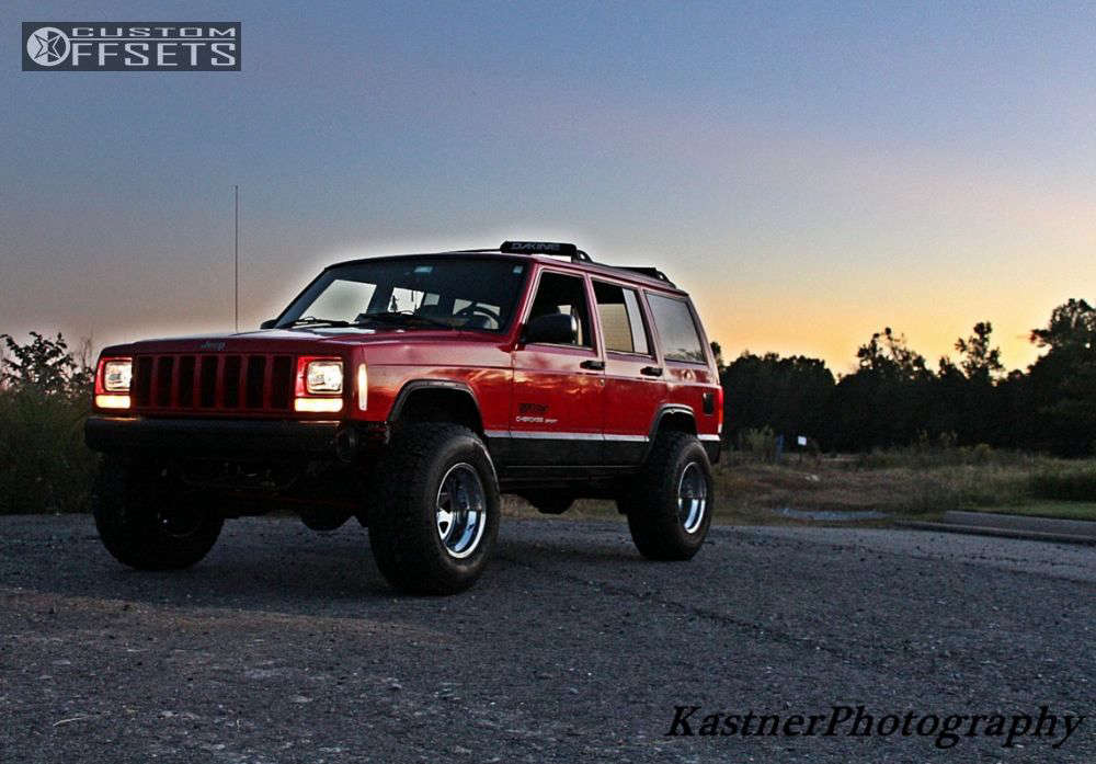 1999 Jeep Cherokee with 15x10 -38 Cragar D Window and 31/10.5R15 Pro ...